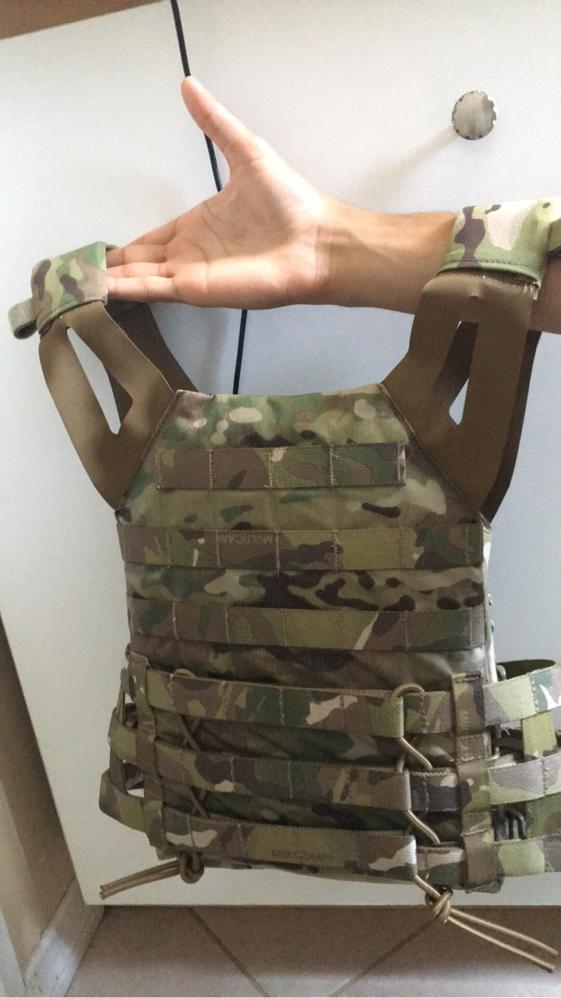 SOLD Crye Multicam JPC Medium | HopUp Airsoft