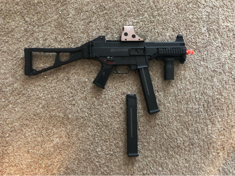 SOLD VFC UMP GBBR with two mags | HopUp Airsoft