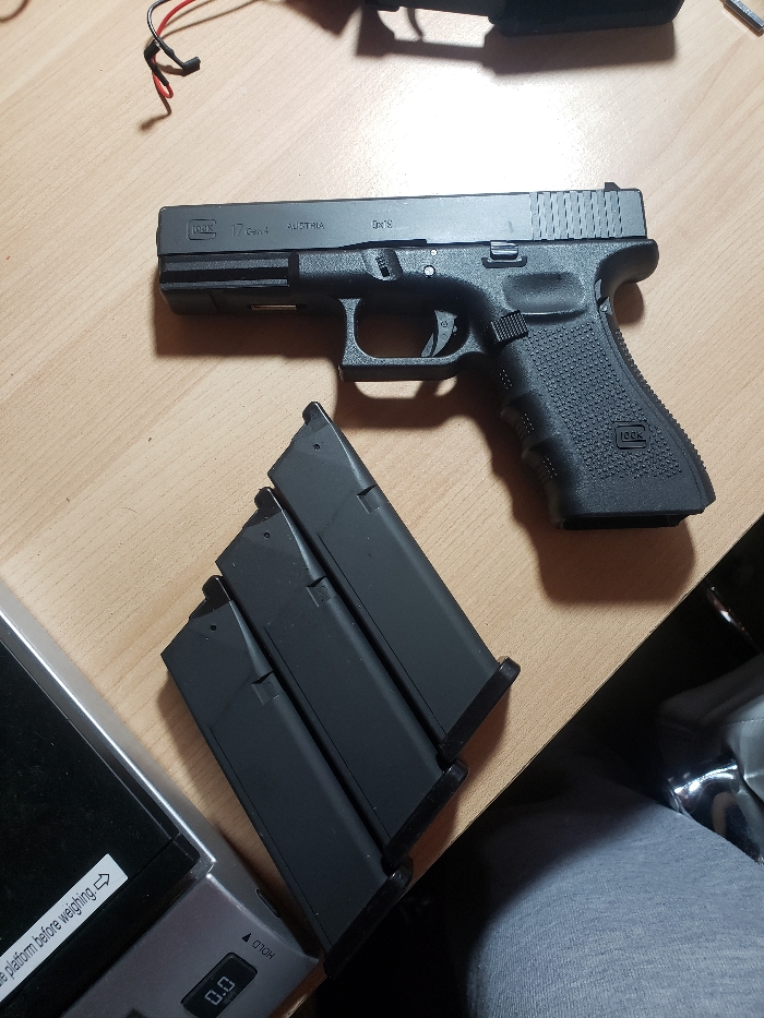 SOLD EF G17 Gen 4 CO2 with 3 mags | HopUp Airsoft