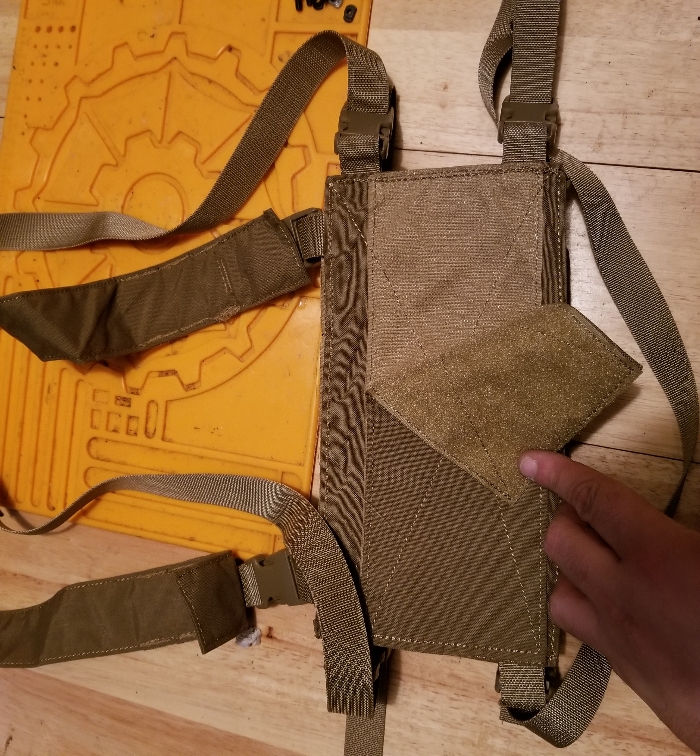 SOLD Tan minimalist chest rig with 3 m4/ak pouches and 2 pistol mag ...
