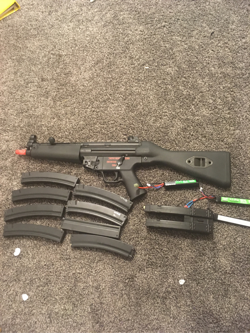 SOLD WTS elite force mp5 (burst fire) 5 mids 4 hicaps | HopUp Airsoft