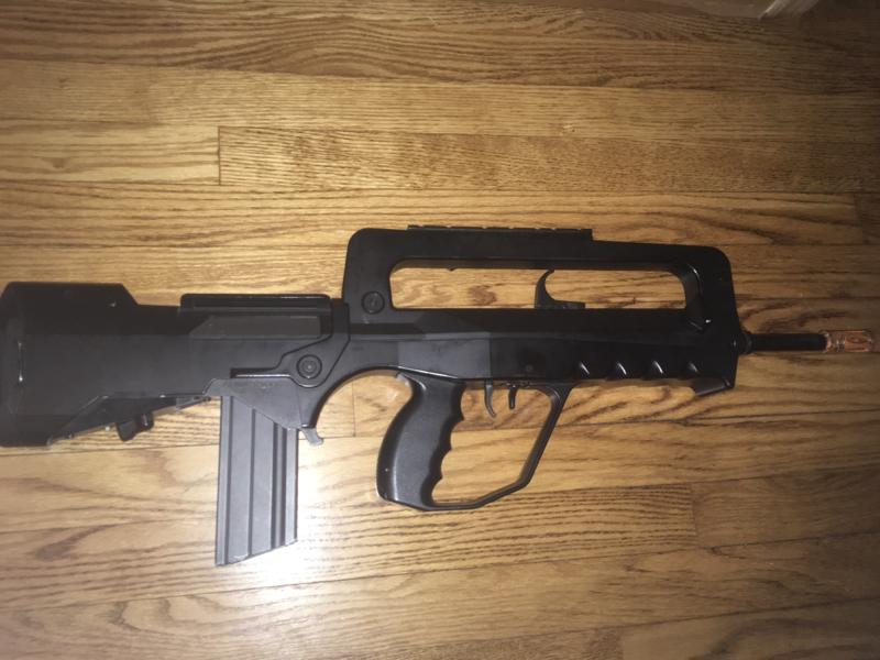 SOLD Tokyo Marui FAMAS AEG | HopUp Airsoft