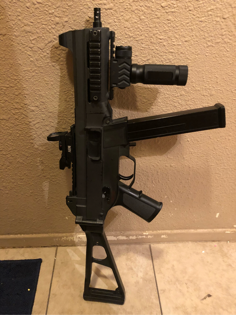 SOLD G&G AEG UMP w NC Start Grip/Light Combo & AIM Sight | HopUp Airsoft
