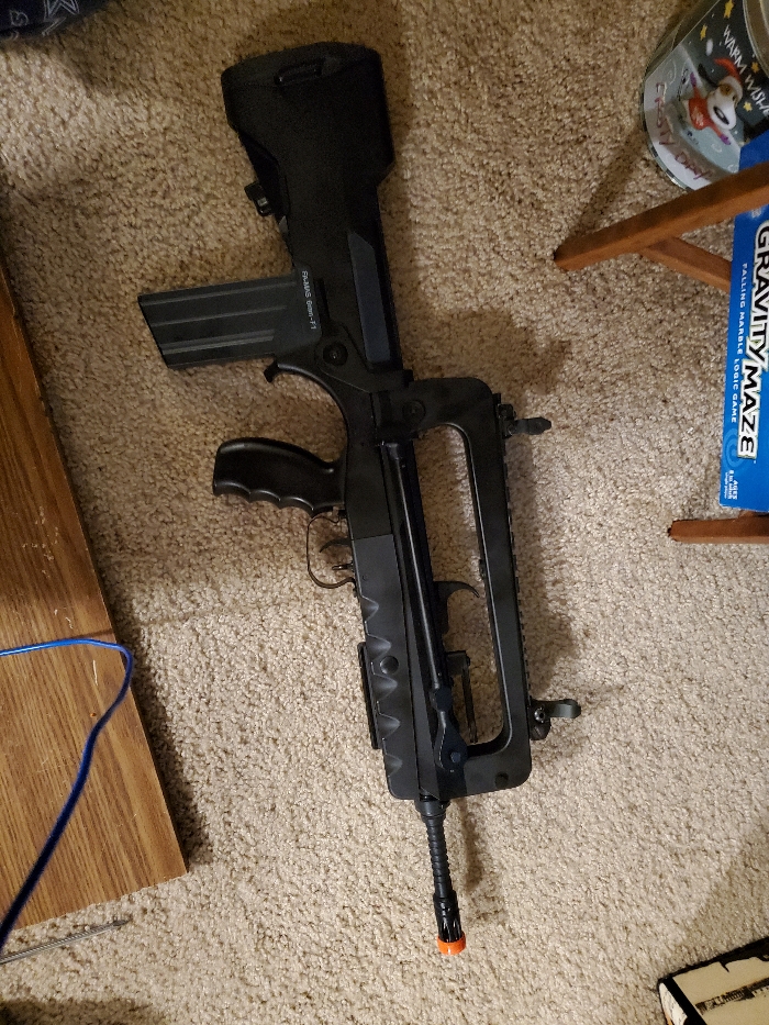 SOLD UPGRADED famas | HopUp Airsoft