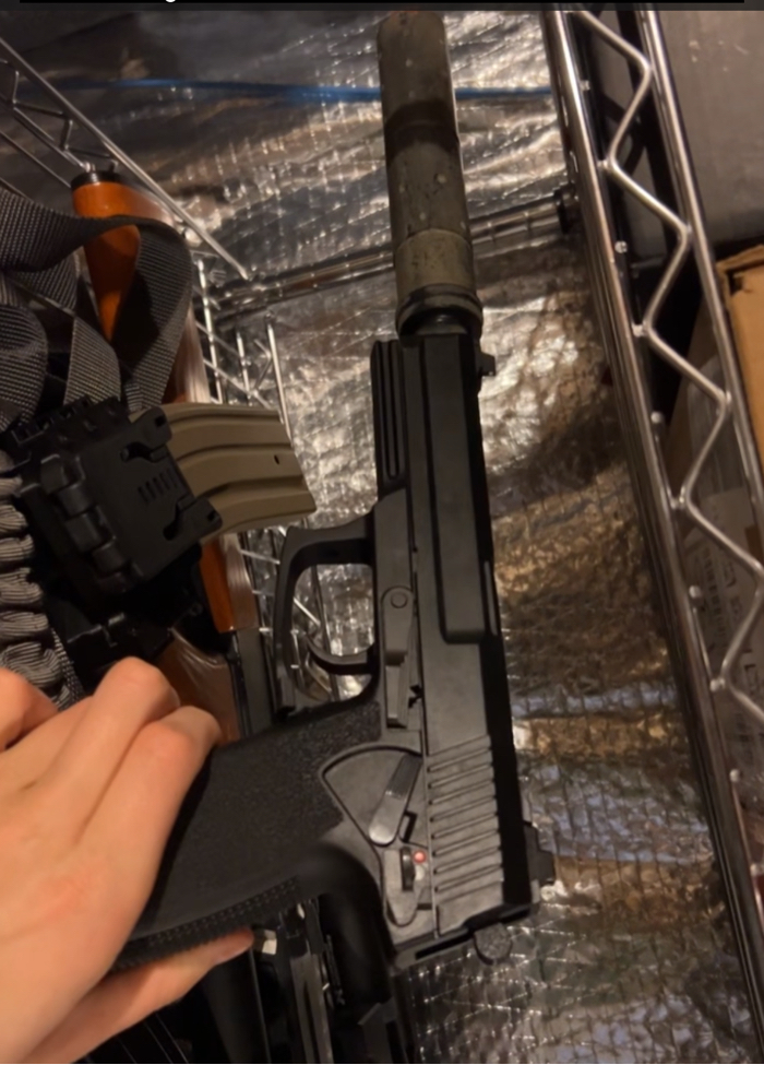[SOLD] WTT/WTS Kwa MK23 with Remag system | HopUp Airsoft