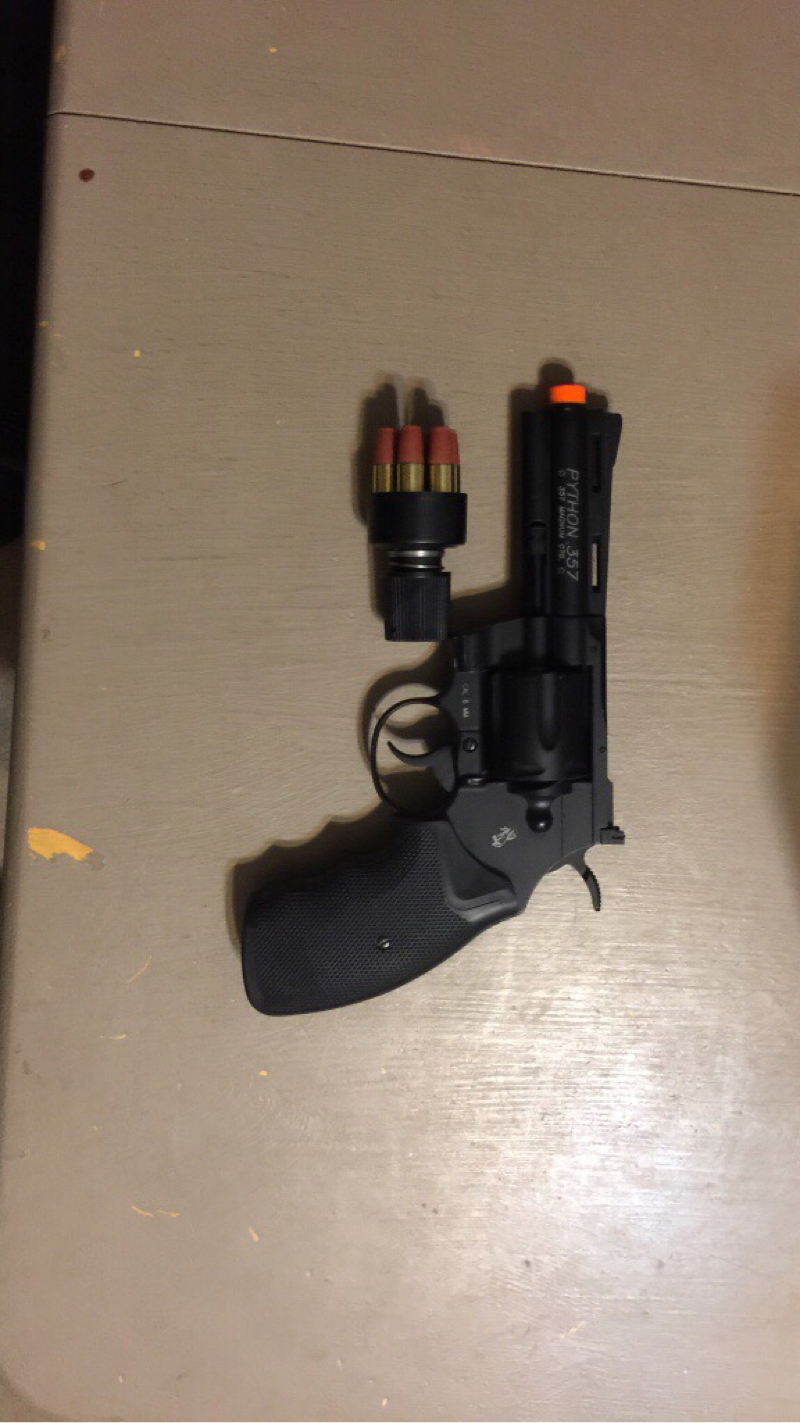 SOLD Black full metal revolver | HopUp Airsoft