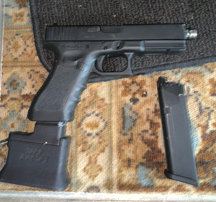 SOLD Glock 17 with M4 Tapp Adapter | HopUp Airsoft
