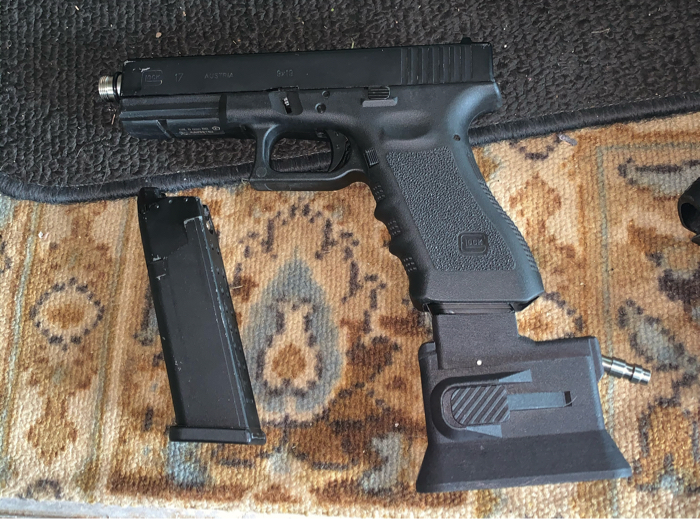 SOLD Glock 17 with M4 Tapp Adapter | HopUp Airsoft