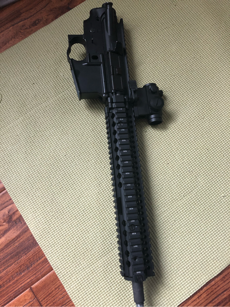 SOLD M4 body (Daniel Defense RIS II) | HopUp Airsoft