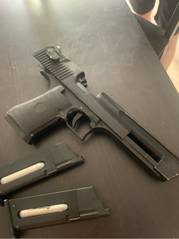 SOLD Deagle + 2 mags | HopUp Airsoft