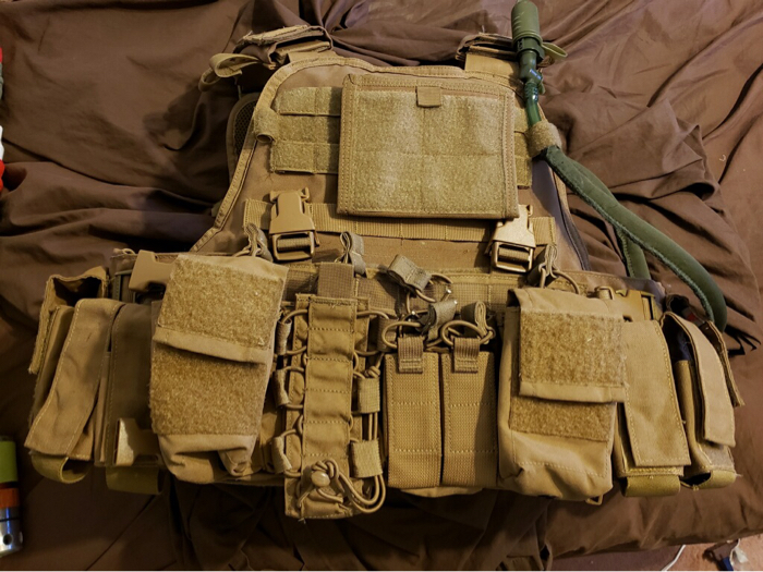 SOLD Haley Strategic chest rig ,Condor MOPC ,,LBT double 40mm pouch x2 ...
