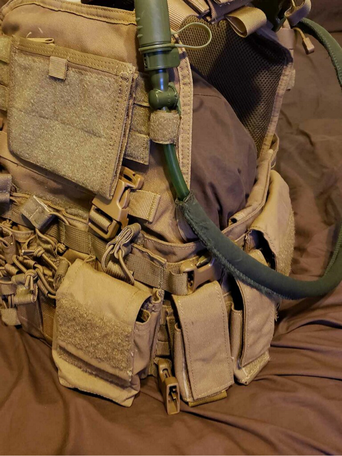 SOLD Haley Strategic chest rig ,Condor MOPC ,,LBT double 40mm pouch x2 ...