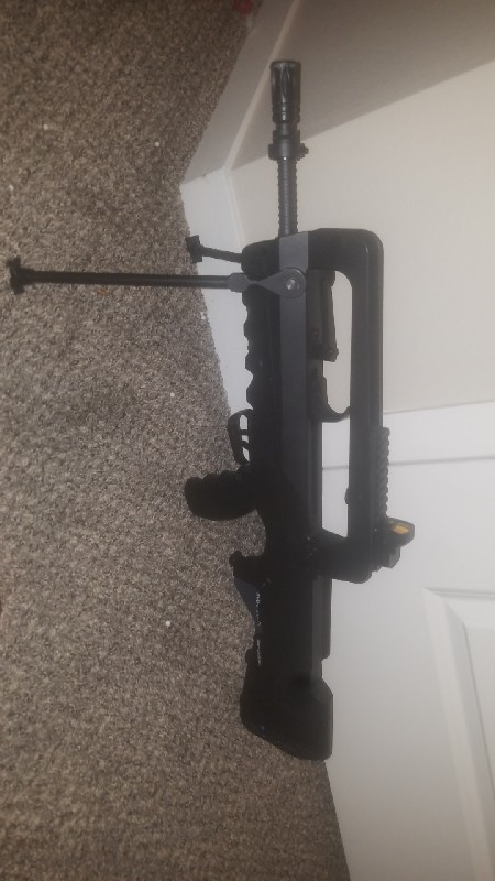 SOLD CYBERGUN F1 FAMAS | HopUp Airsoft