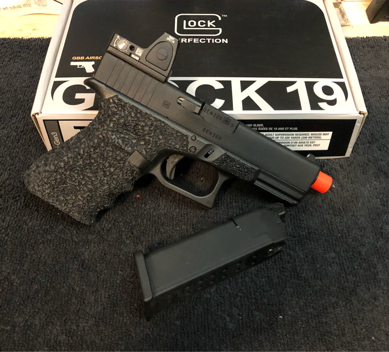 SOLD glock 19 with clone RMR 07 | HopUp Airsoft