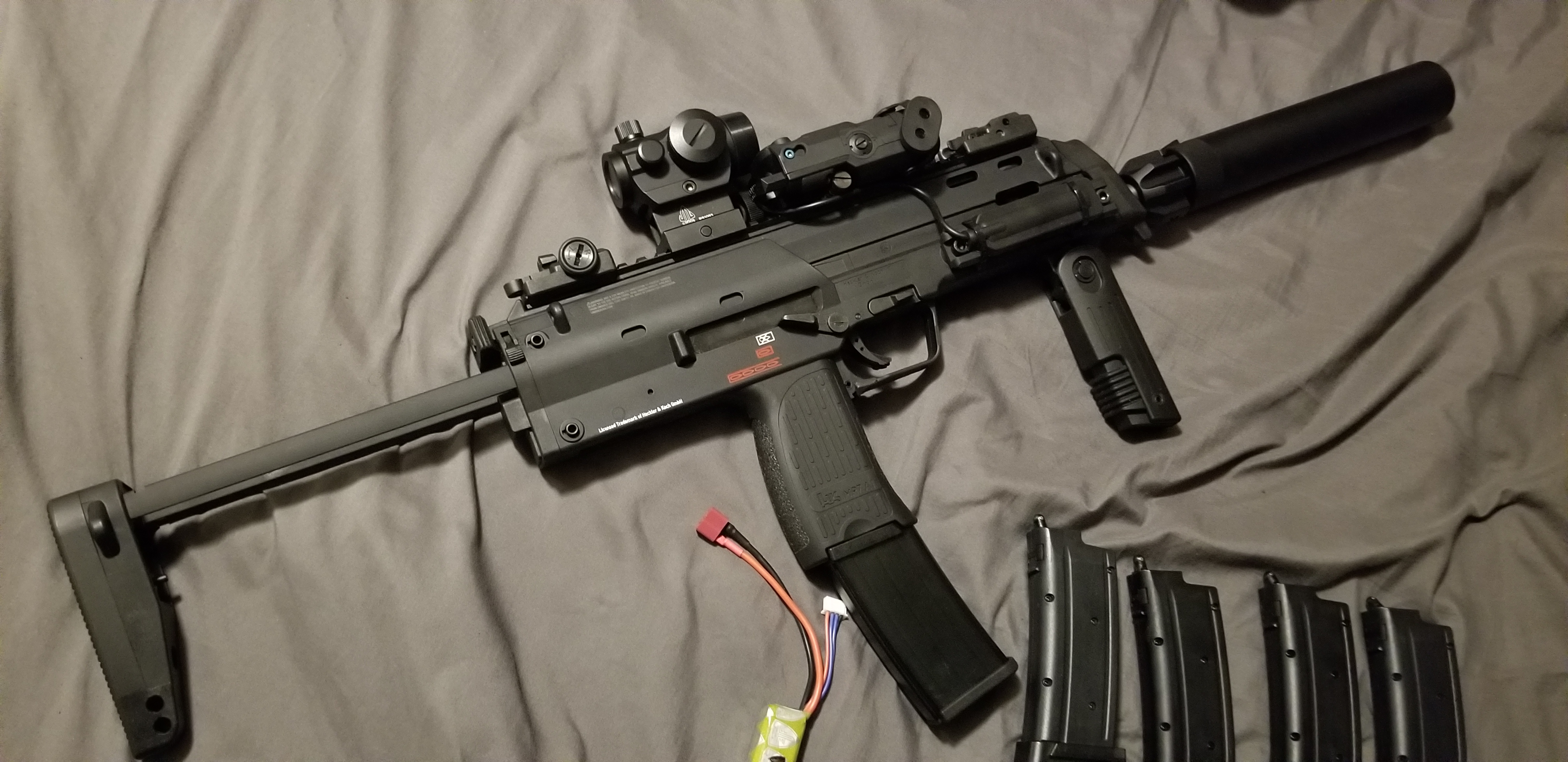 SOLD Like New VFC MP7 AEG package | HopUp Airsoft