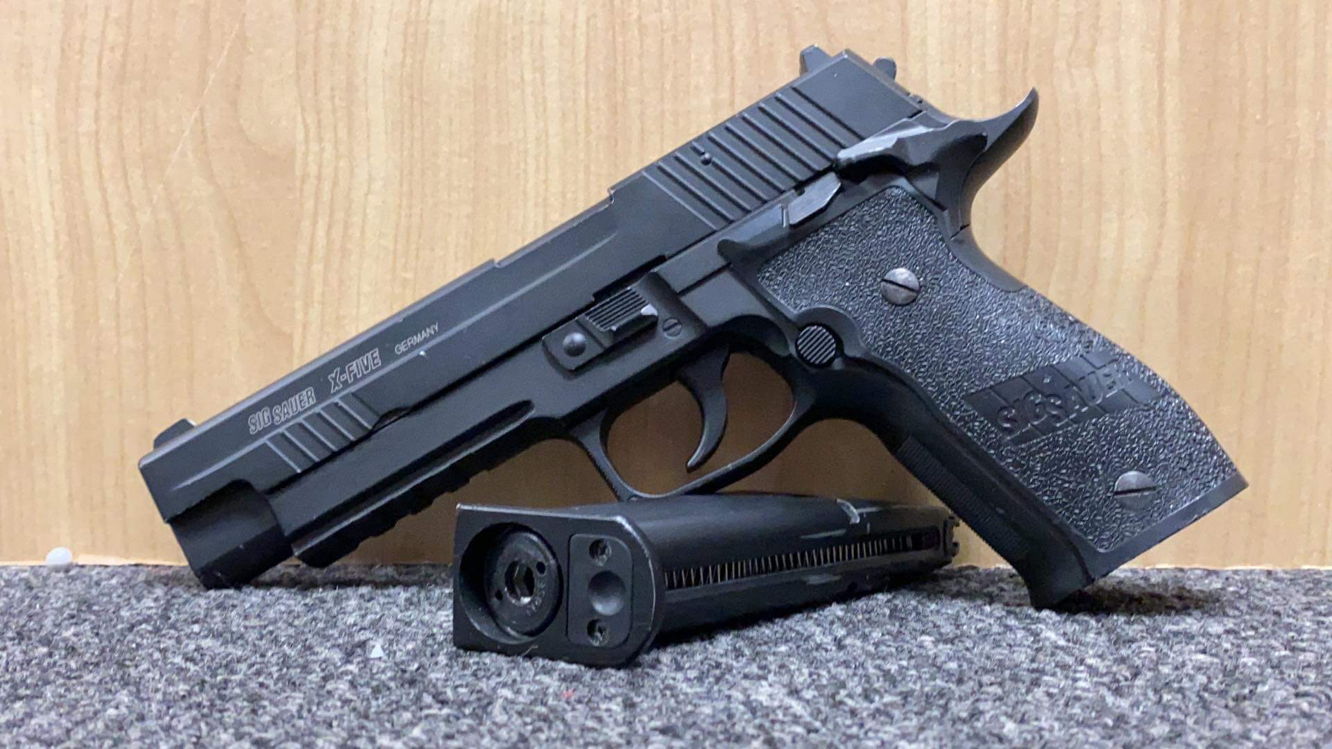 SOLD Sign Sauer X-Five Co2 Pistol | HopUp Airsoft