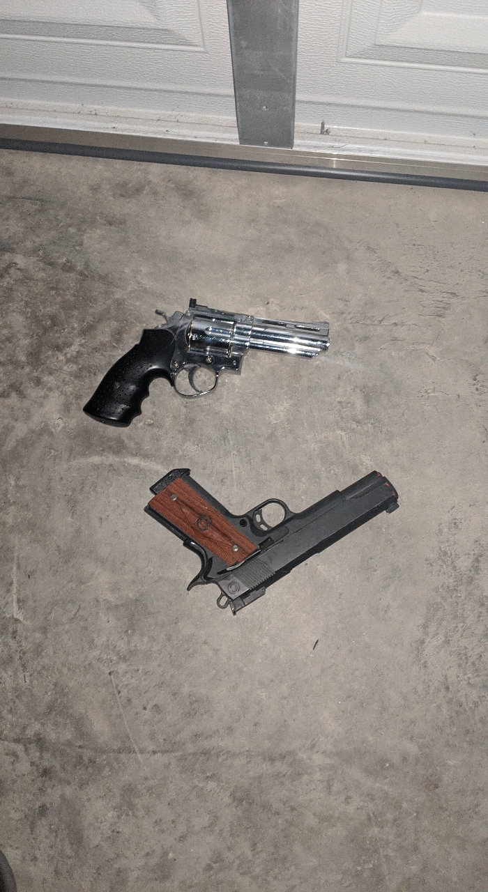 SOLD Gas powered revolver (uses shells) and WE Caspian 1911 | HopUp Airsoft
