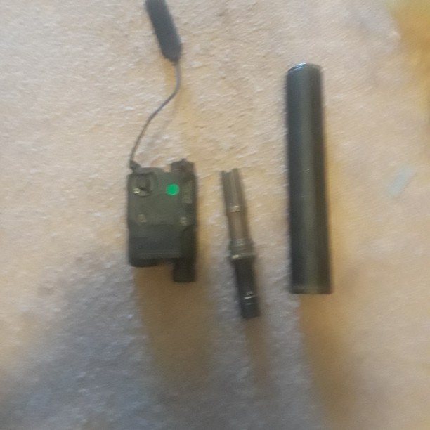 SOLD Scar h suppressor and peq 15 | HopUp Airsoft