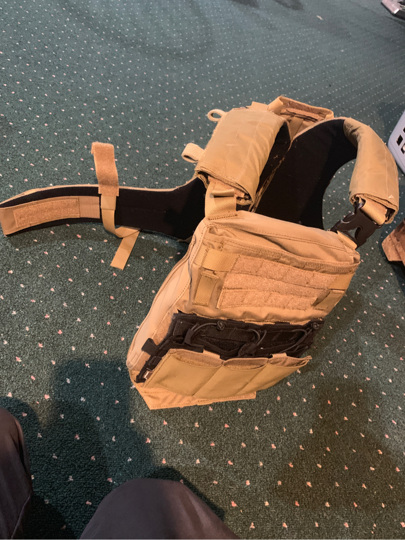 SOLD z shot crye avs medium coyote w/extras | HopUp Airsoft