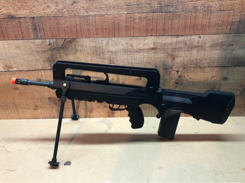 SOLD Famas AEG | HopUp Airsoft