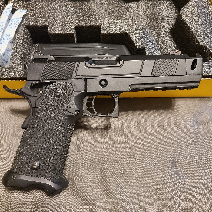 SOLD Army Armament R501 GBB Pistol | HopUp Airsoft