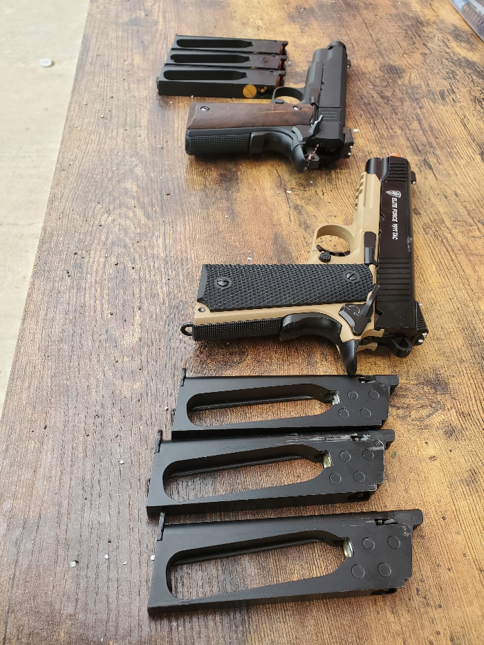 SOLD AW Custom 1911/W 3 CO2 mags & Elite Force 1911 tactical/ W 3 CO2 ...