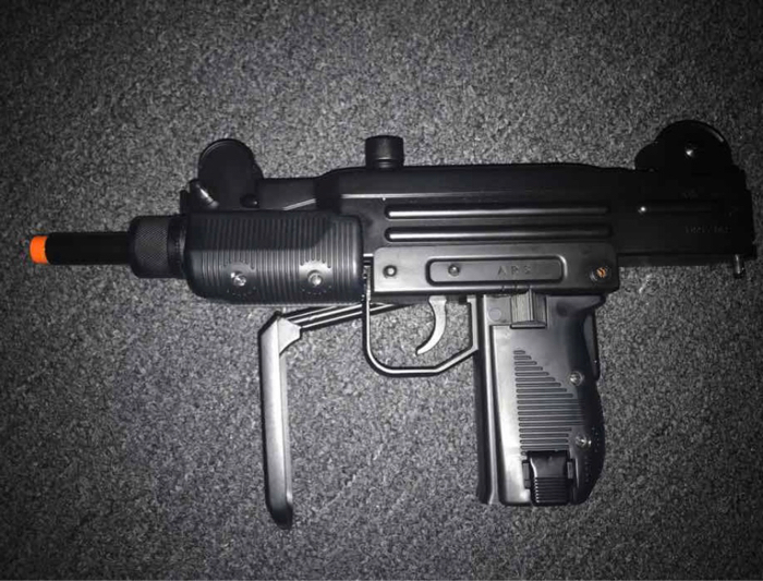 SOLD KWC Hard Kick blowback Uzi 60$ | HopUp Airsoft