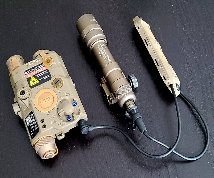 SOLD SureFire M600 Scout Light + Element UHP LA5 PEQ-15 + Night ...