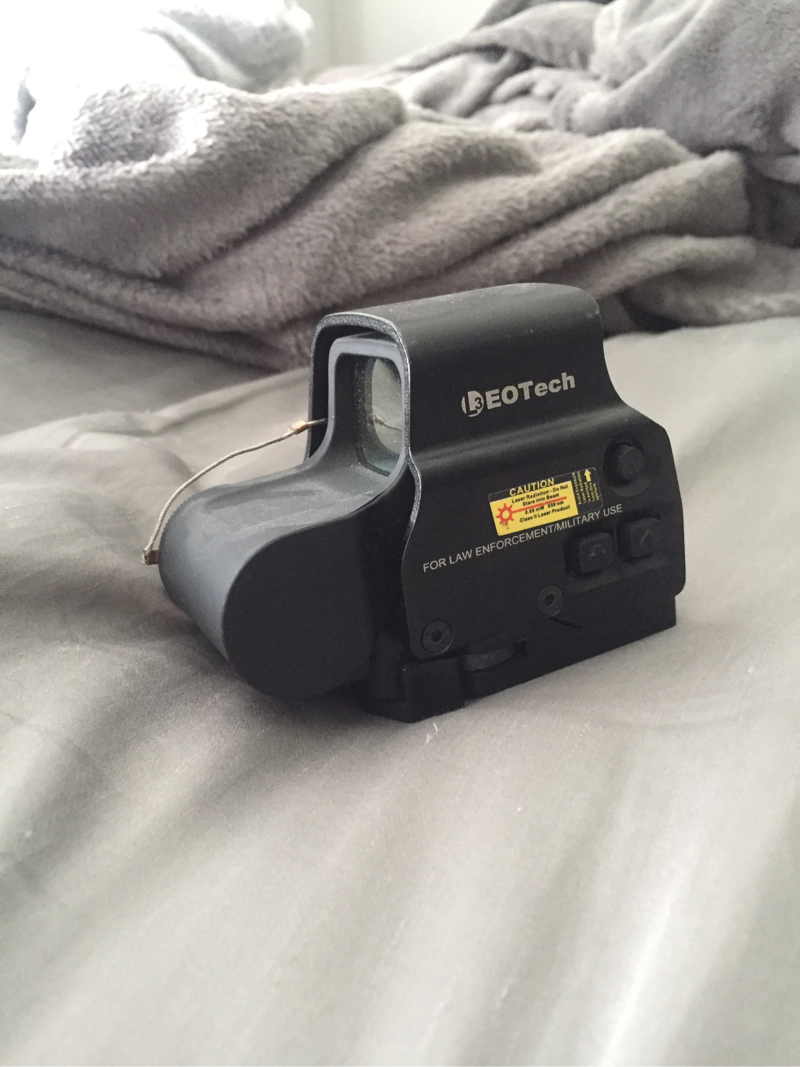 SOLD New Eotech 558 Replica (Black or Tan) | HopUp Airsoft