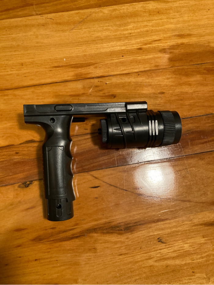 Flashlight attachment | HopUp Airsoft