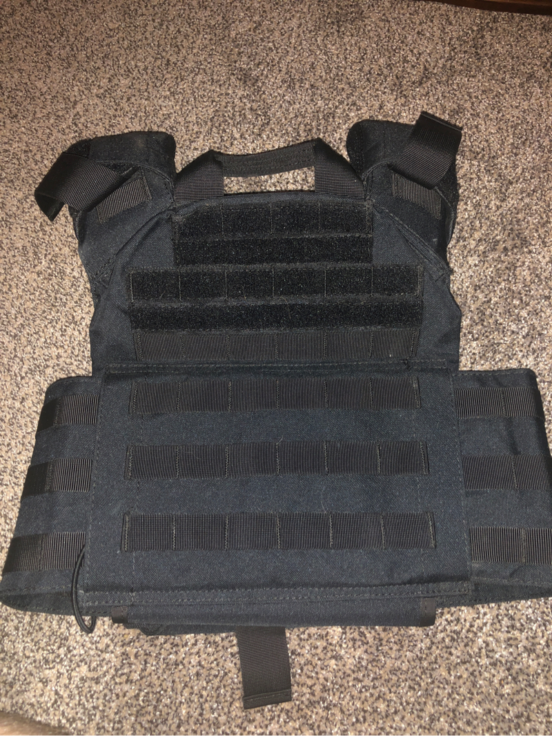 SOLD Black Plate Carrier (Lancer Tactical) | HopUp Airsoft