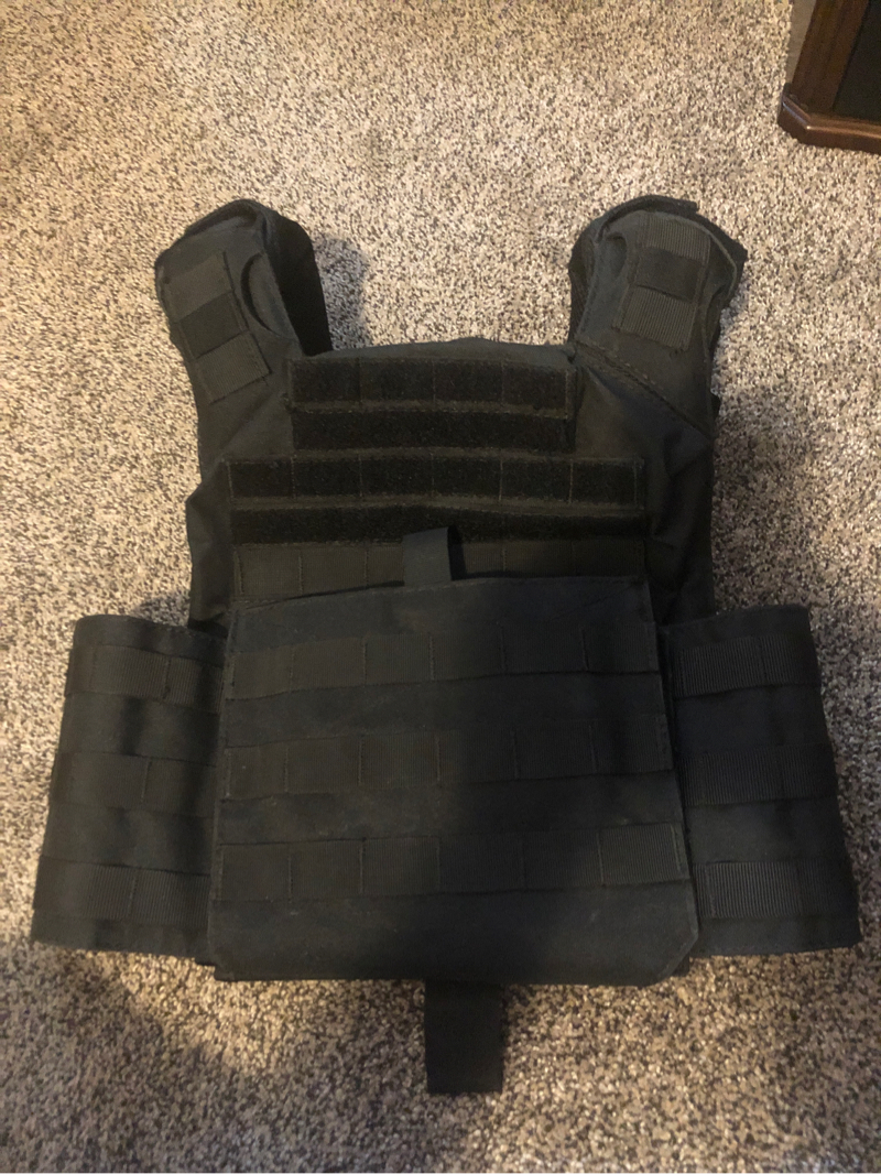 SOLD Black Plate Carrier (Lancer Tactical) | HopUp Airsoft