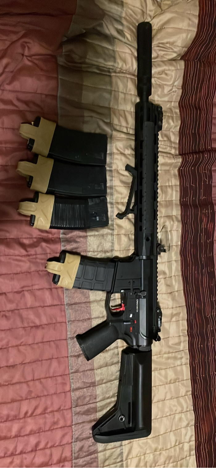 Airsoft gun lot with plate carrier | HopUp Airsoft
