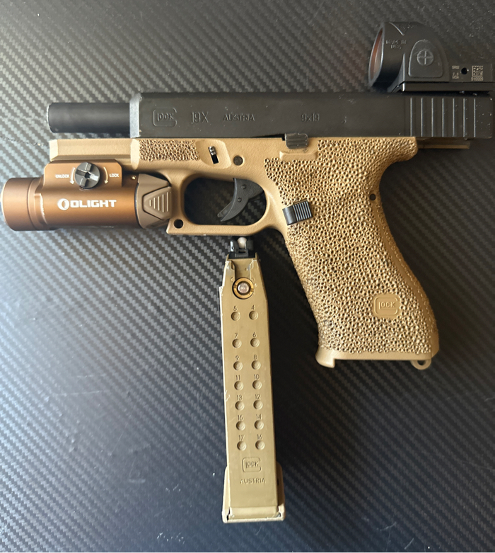 SOLD!! Elite Force Fully Licensed GLOCK with red dot | HopUp Airsoft