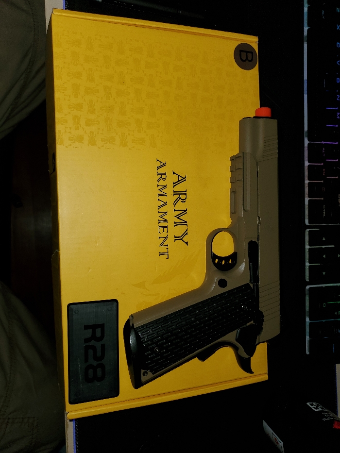 SOLD Army Armament 1911 R28 with 5 mags | HopUp Airsoft