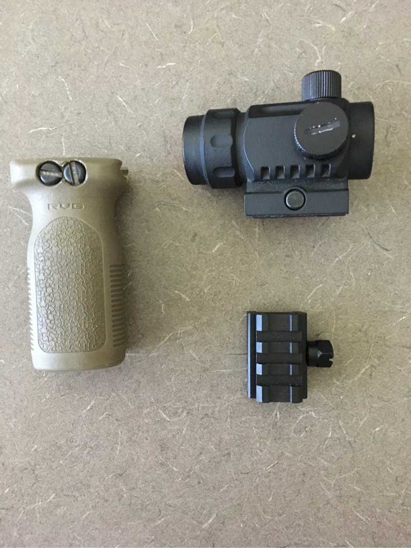 SOLD Attachments (MOE grip, Red Dot) | HopUp Airsoft