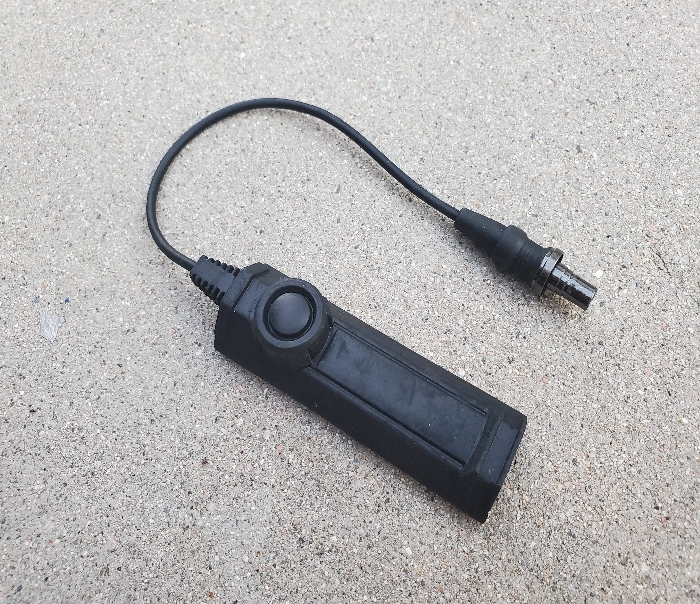 SOLD Dual Function Surefire Style Constant/Momentary Flashlight ...