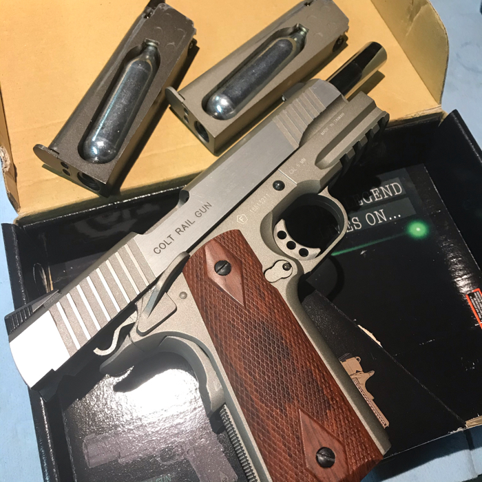 SOLD KWC Colt 1911 Rail Gun with extra mag | HopUp Airsoft
